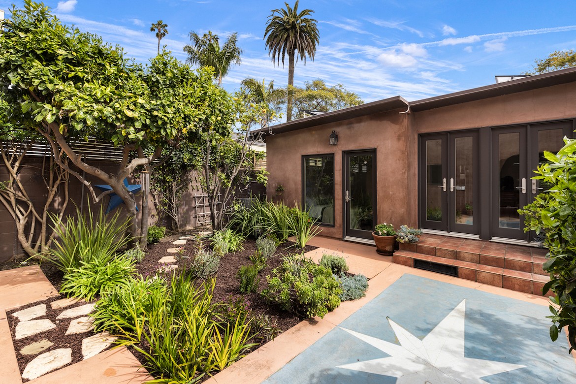 821 Coeur D Alene Ave, Venice - Juliette Hohnen