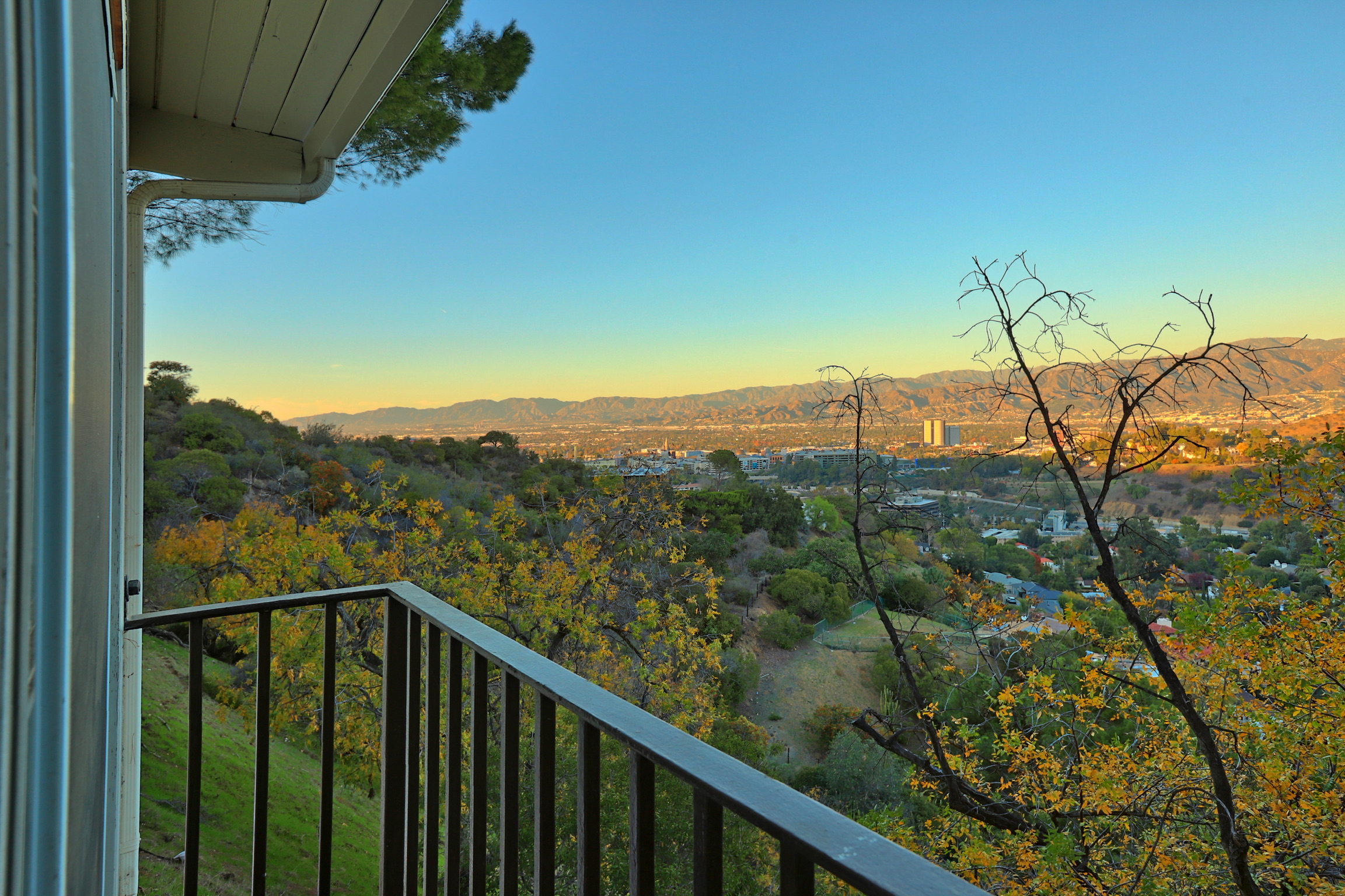 7321 Woodrow Wilson Dr, Los Angeles - Juliette Hohnen